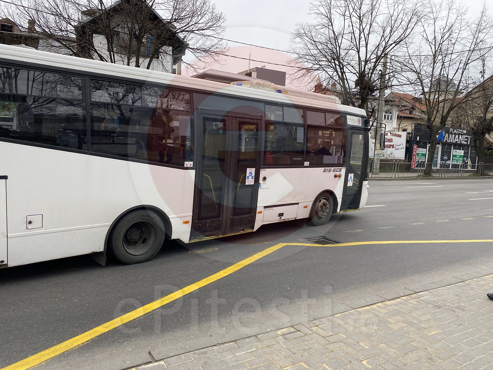 Autobuz UNIC în Piteşti. Unde ajungi cu el