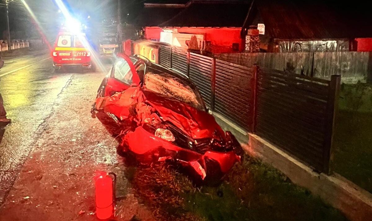 Accident cu victime în Argeș: A ajuns cu mașina în șanț și