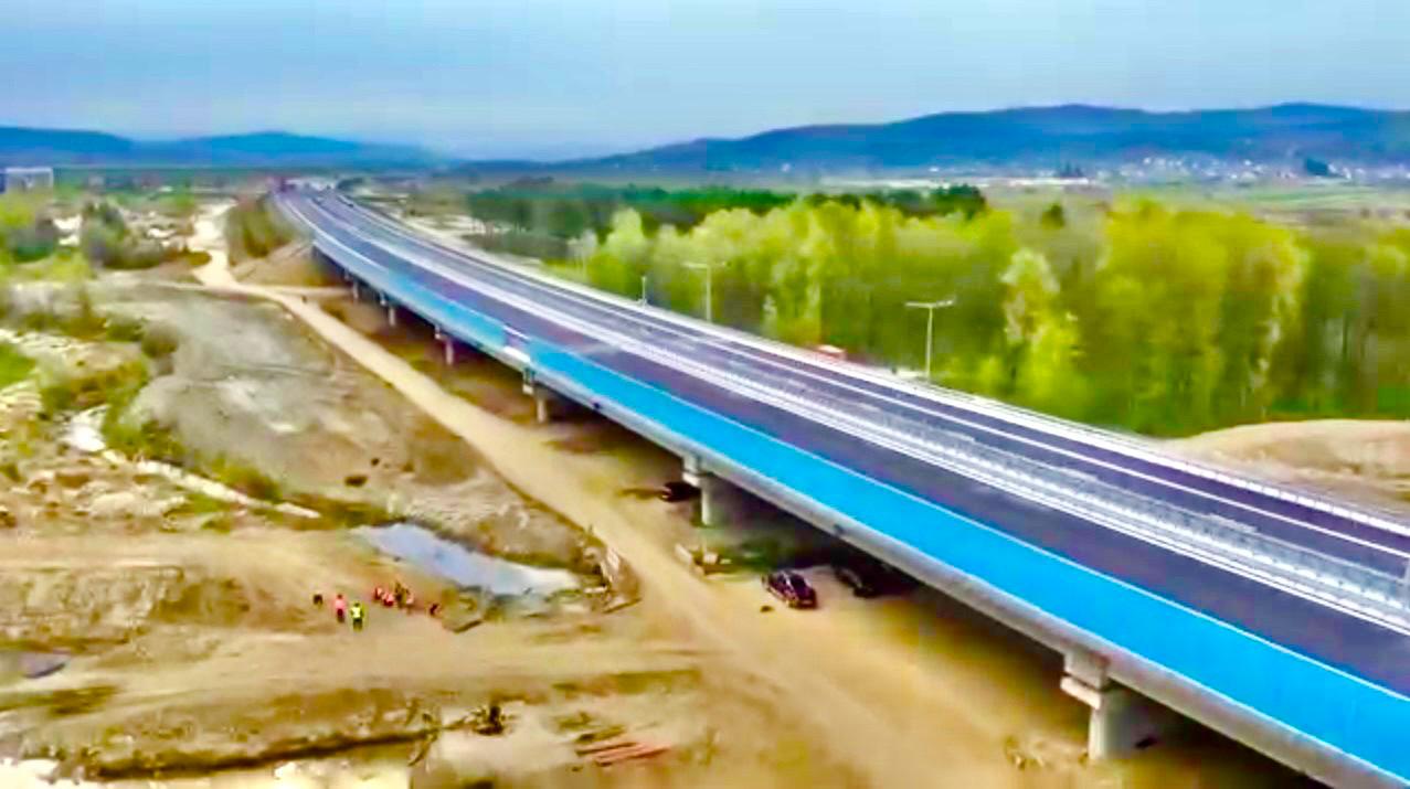 Imagini dinainte de deschidere: Vestea momentului de pe A1